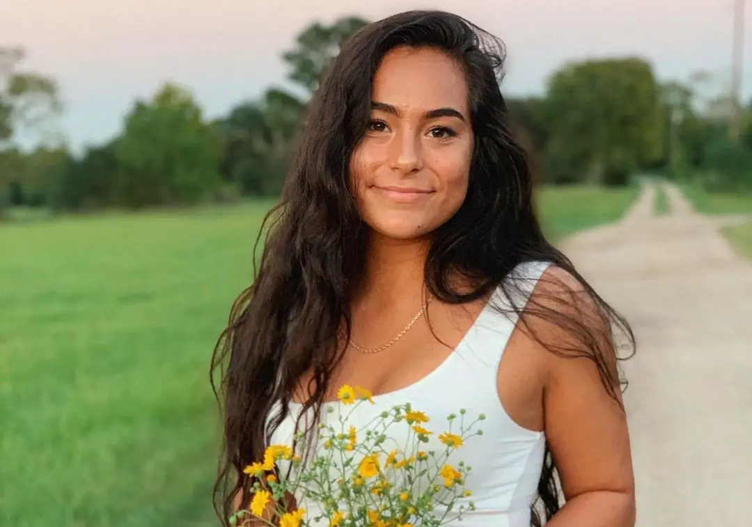 Elena Stavinoha (Tiktok Star) Wiki, Biography, Age, Girlfriends, Family ...